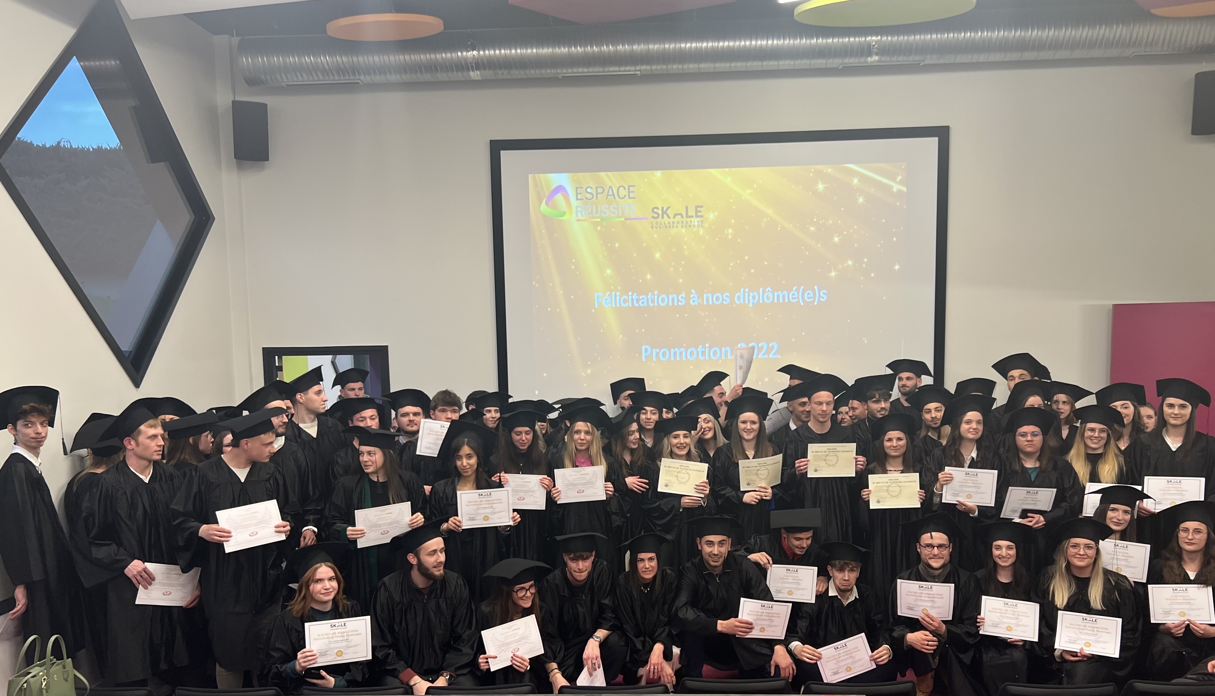 Cérémonie de remise des diplômes d'Espace Réussite au Puy tout en convivialité